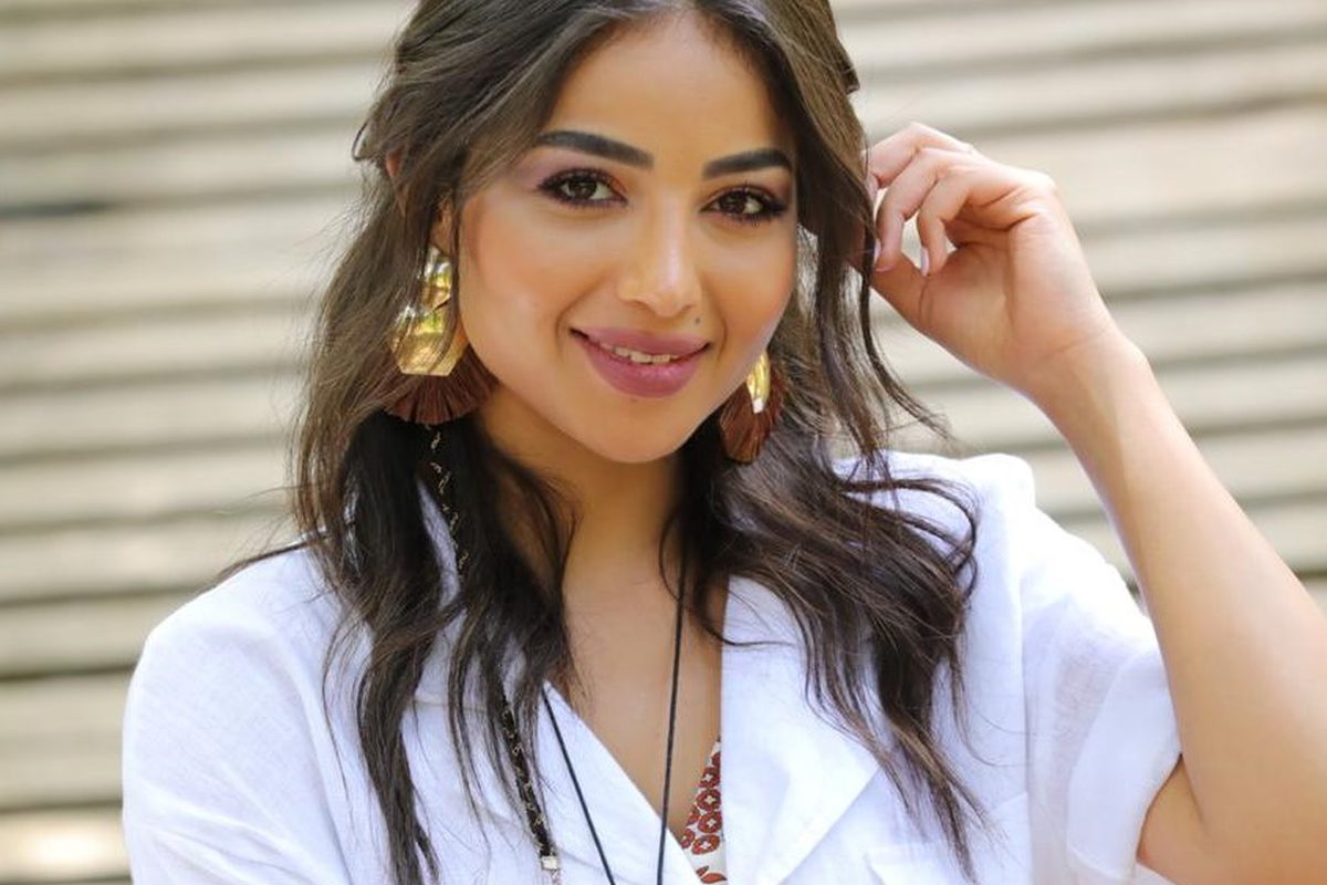 الفنانة روان عليان على طريق محمد عساف