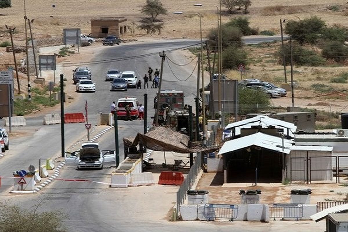 لليوم العاشر الاحتلال يواصل تشديد إجراءاته على حاجز الحمرا